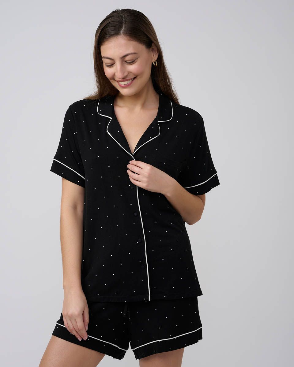 סט פיג'מה ויסקוזה מכנסון וחולצה מכופתרת | עכשיו לרכישה באתר פמינה